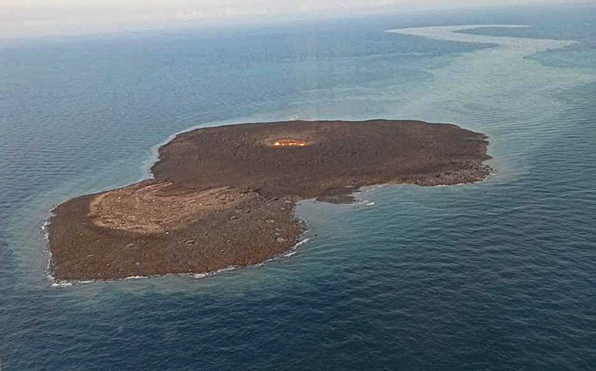 Blast rocks Caspian Sea area near Azerbaijani gas field