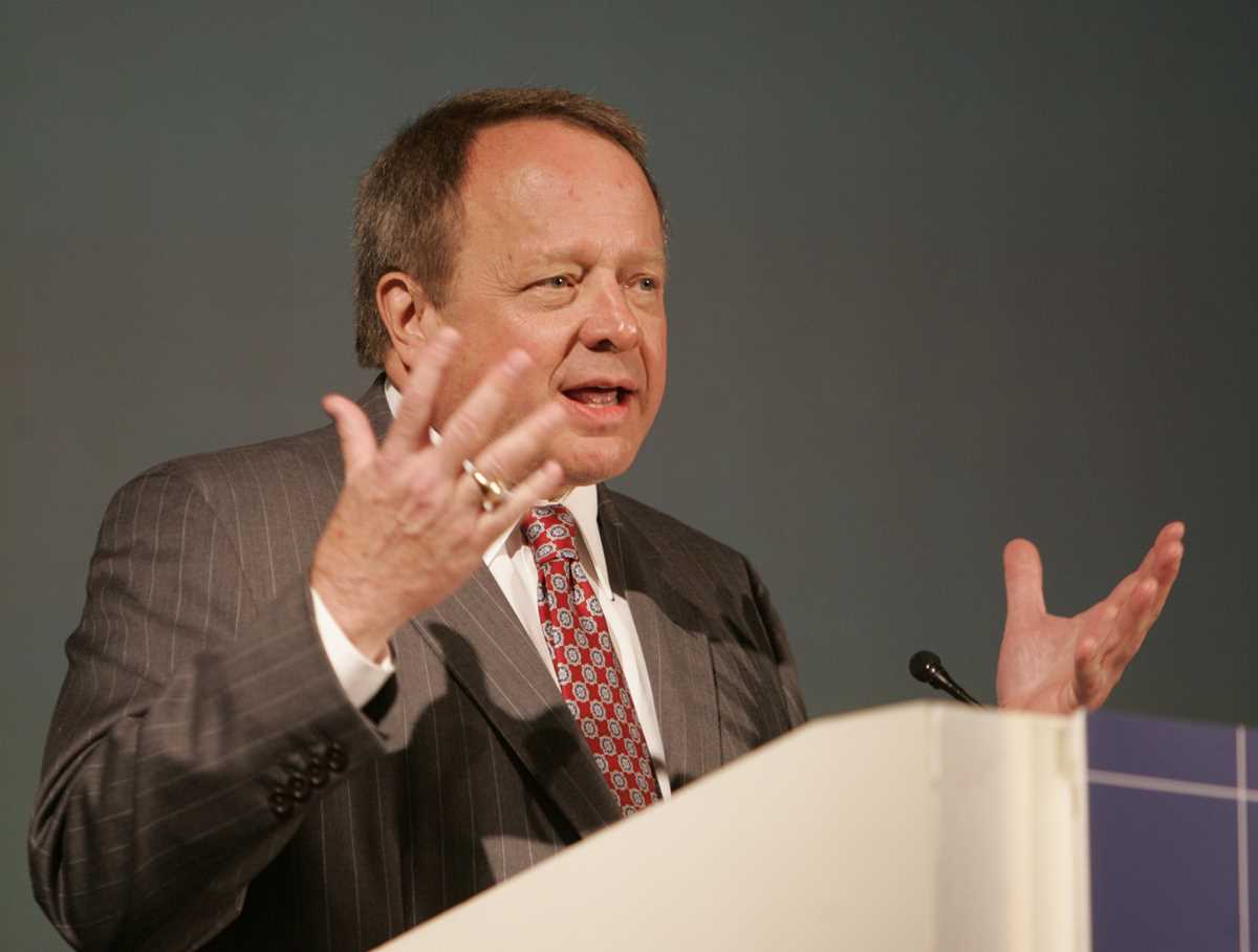 Edsel B Ford II retires from Ford board, more Fords join