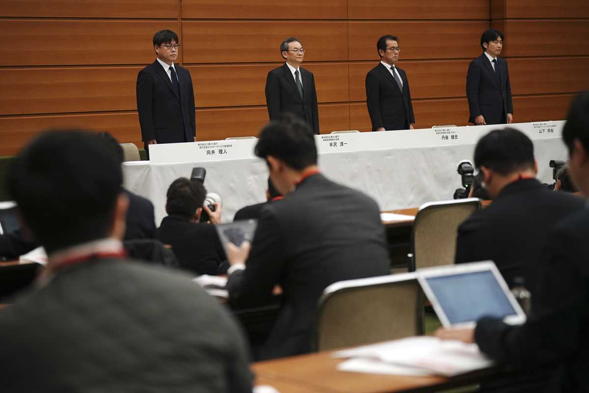 Japan's largest bank apologizes over theft of millions of dollars from ...