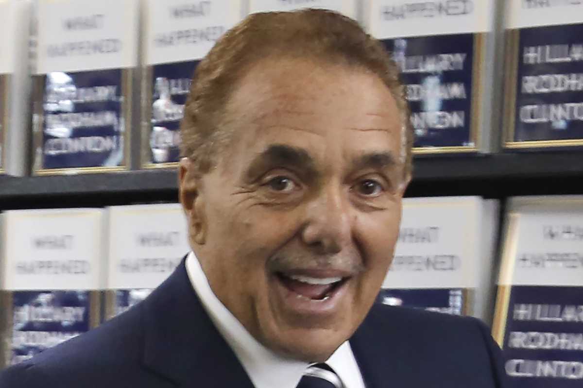 Leonard Riggio, who forged a bookselling empire at Barnes & Noble, dead ...