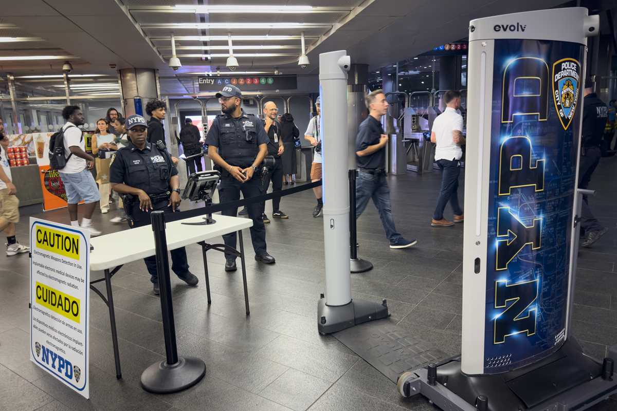 New York City turns to AI-powered scanners in push to keep guns out of ...