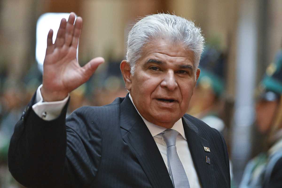 Panama president calls Trump's talk of 'reclaiming' the Panama Canal a lie